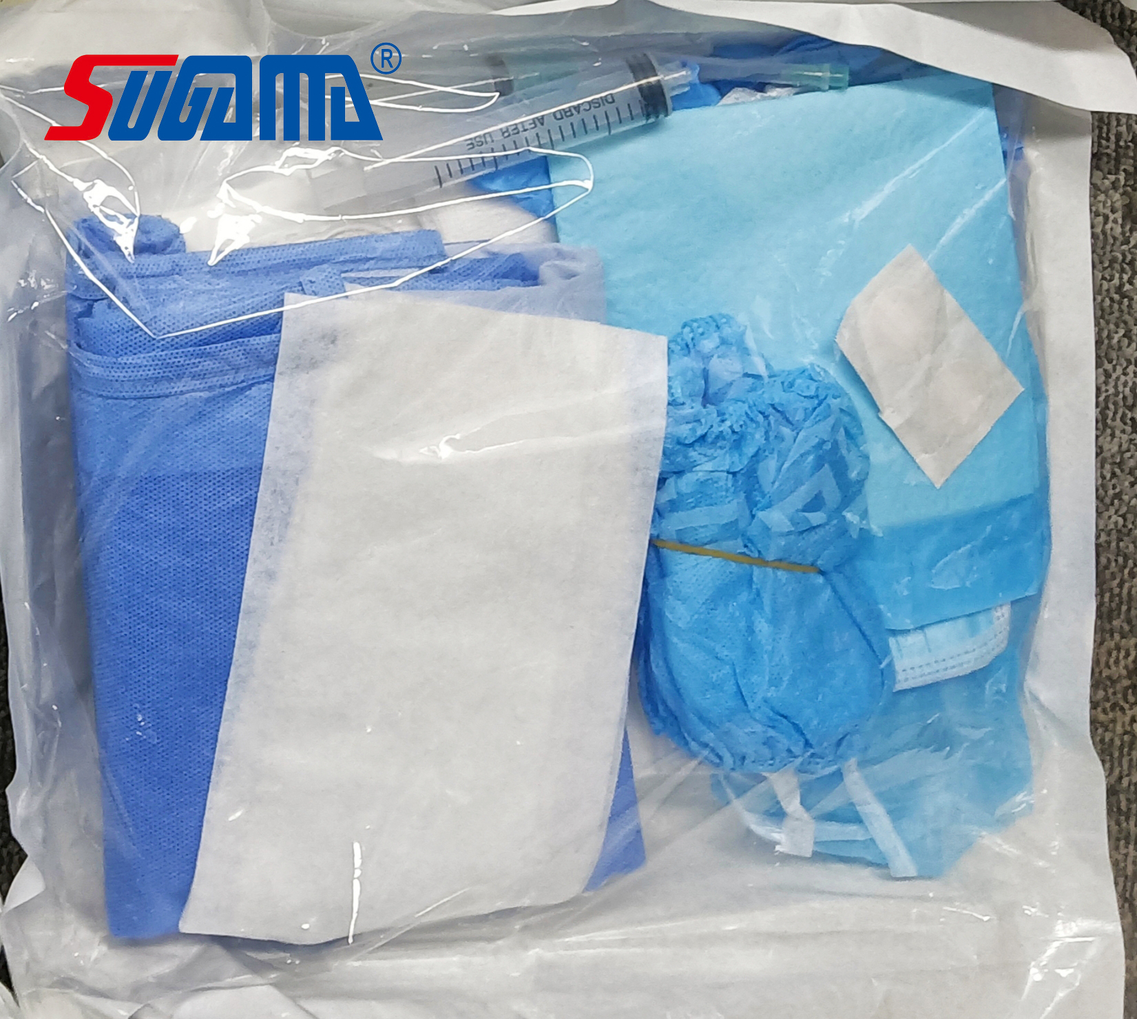 Kit for arteriovenous fistula cannulation for hemodialysis